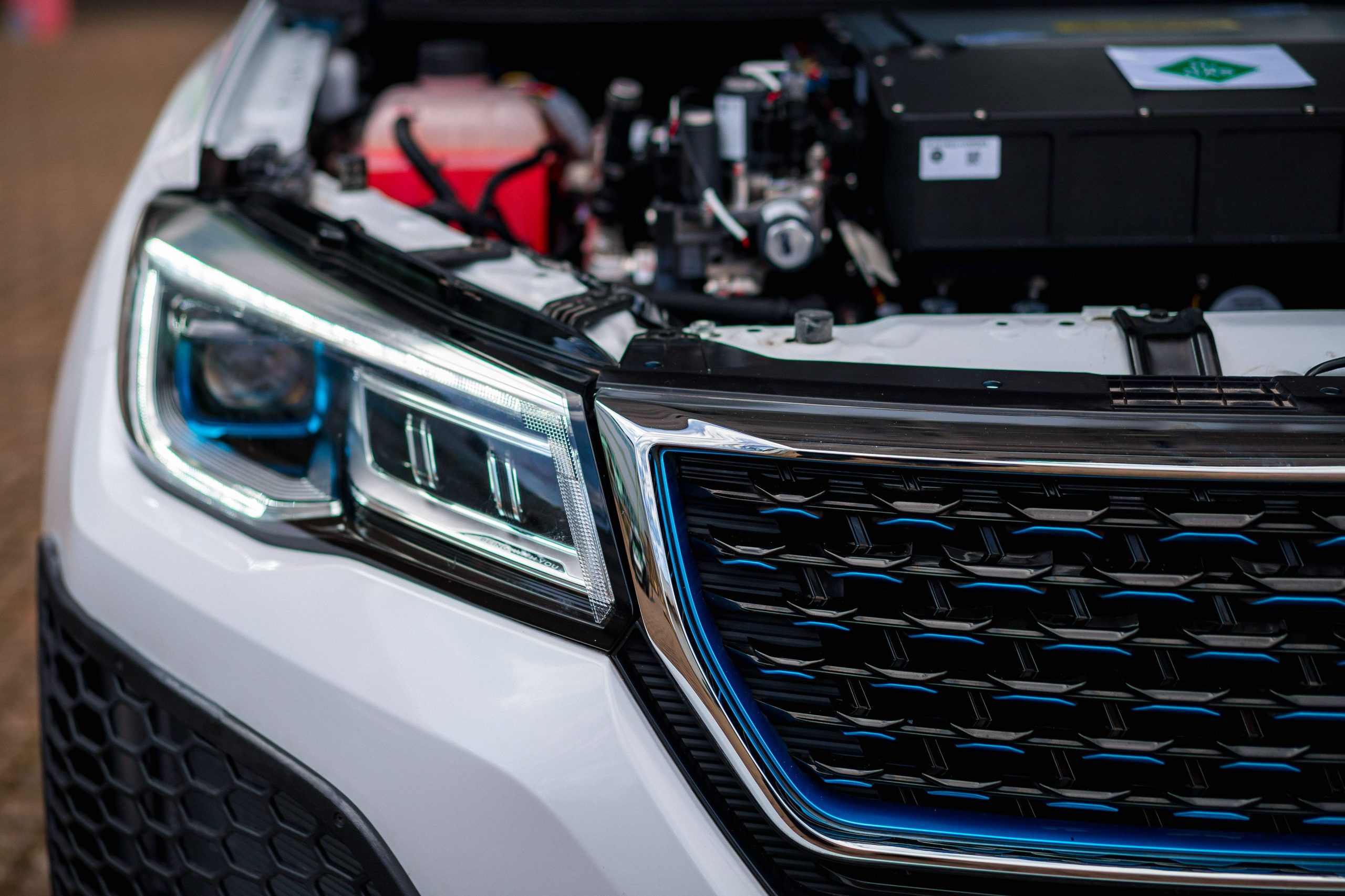 Hydrogen fuel cells vs combustion - what's the difference?